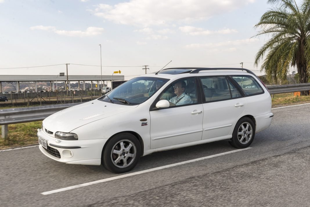 Depois de 16 anos, um Marea Weekend Turbo retorna à Fiat - Motor Show