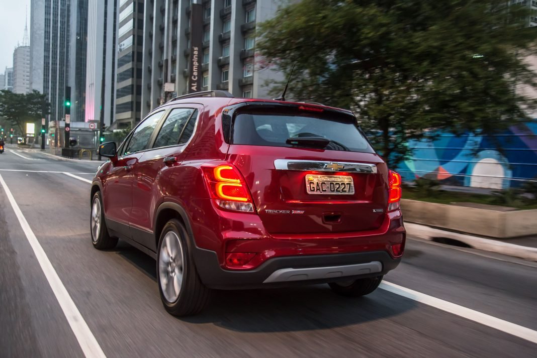 Versão Premier é principal novidade da linha 2018 do Chevrolet Tracker ...