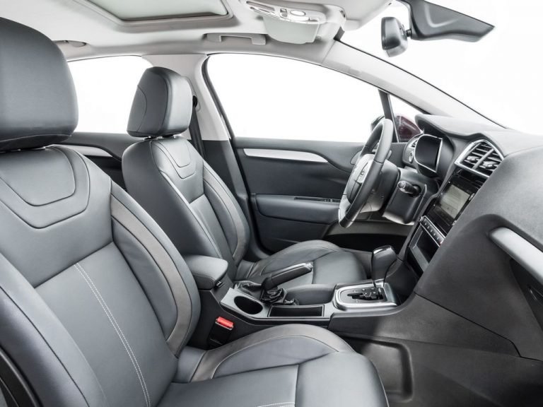 Citroën C4 Lounge estreia mais equipado e com novo visual - Motor Show