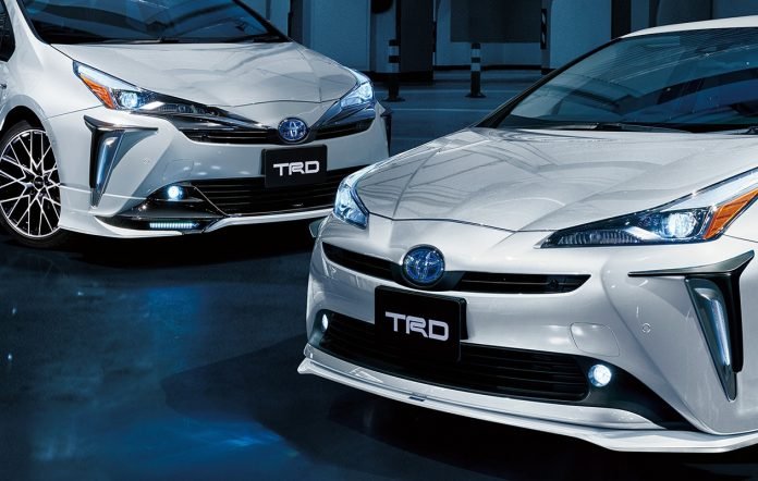 Toyota Prius ganha toque esportivo da TRD - Motor Show