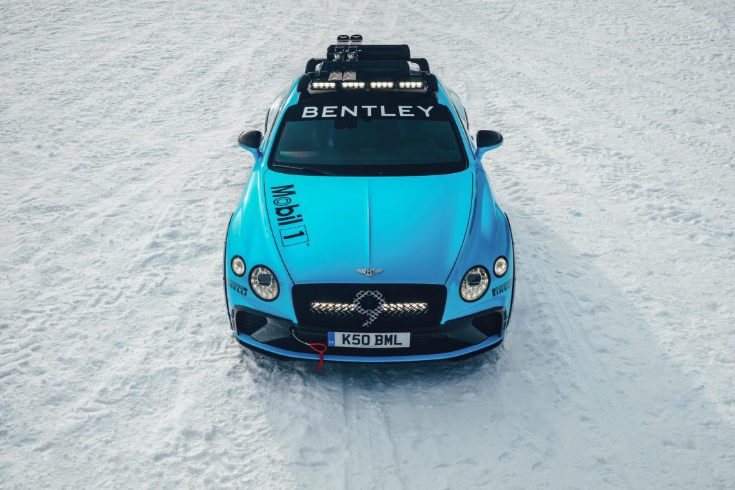 Bentley testa novo Continental GT em corrida maluca - Motor Show