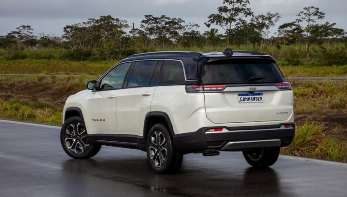 Jeep Commander chega em duas versões com motor diesel e muito luxo ...
