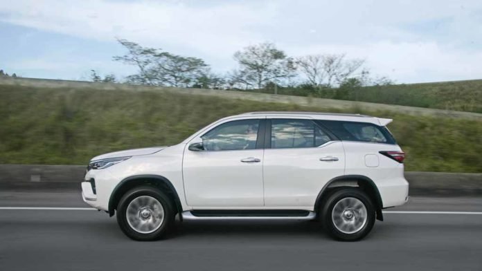 Avaliação: Toyota SW4 é um carro para tudo (ou quase tudo) - Motor Show