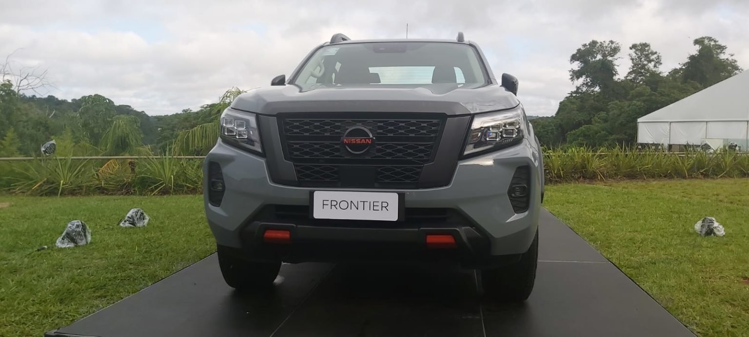 Nissan Frontier 2023 ganha reestilização e versão Pro-4x; veja como ficou