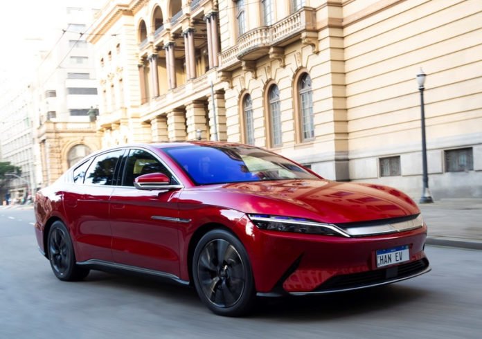 BYD inaugura sua 3ª loja no Brasil e prevê 45 até o fim de 2022