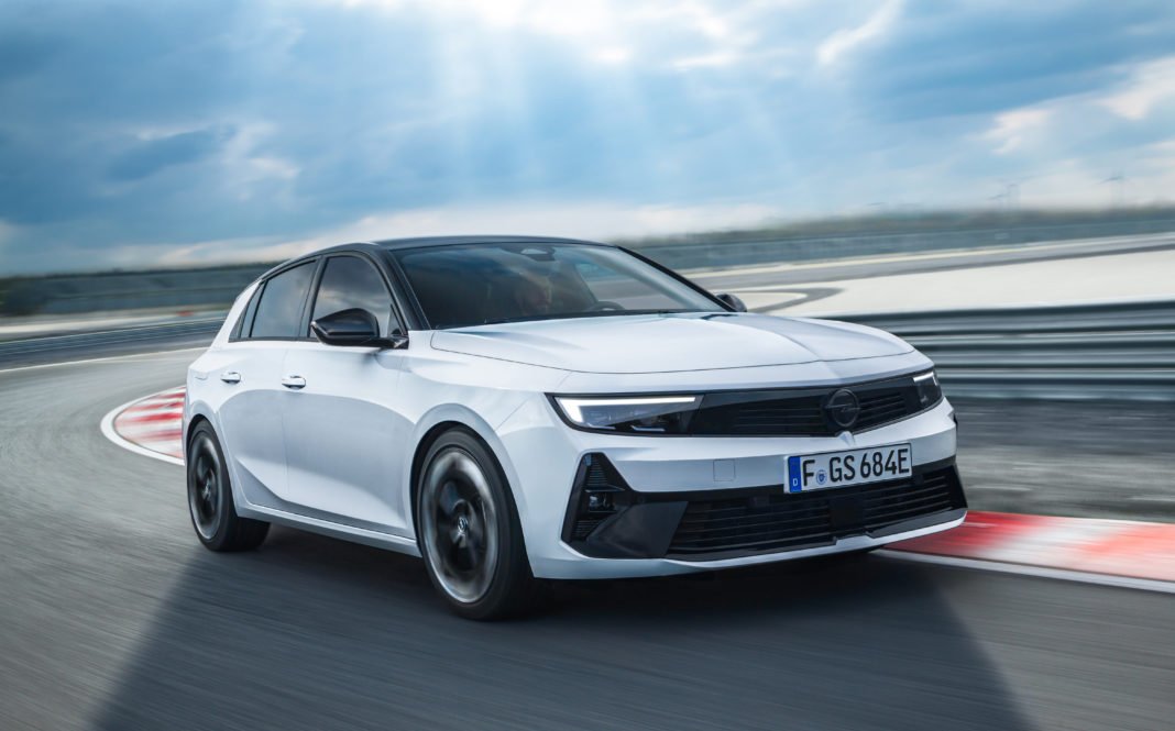 Novo Astra GSe é um híbrido com nomenclatura de esportivo