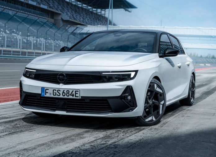 Novo Astra GSe é um híbrido com nomenclatura de esportivo