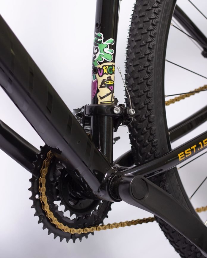 Caloi apresenta bike em parceria com a marca de skate Urgh!