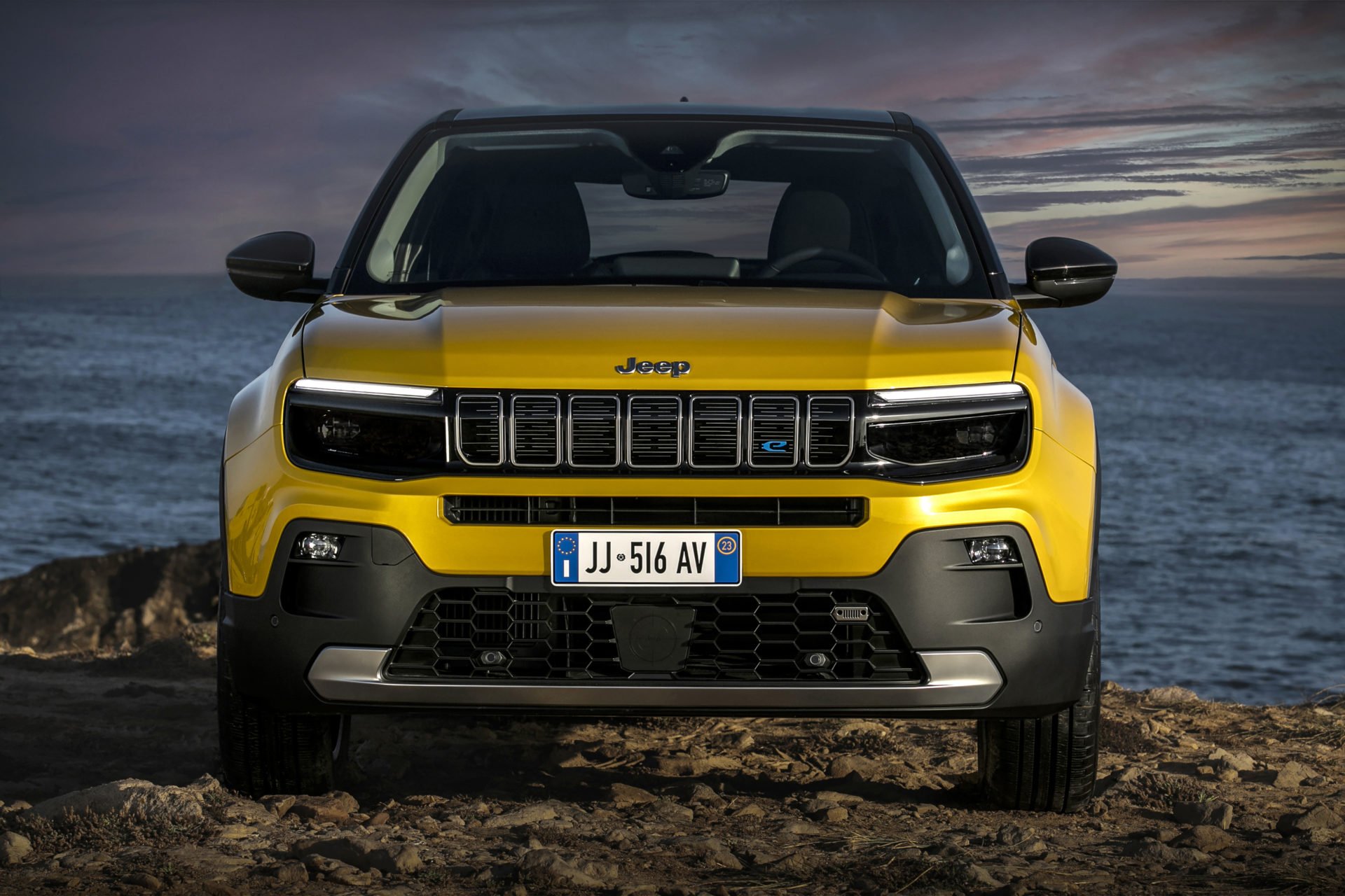 Salão de Paris: Jeep apresenta seu 1º SUV elétrico, o Avenger