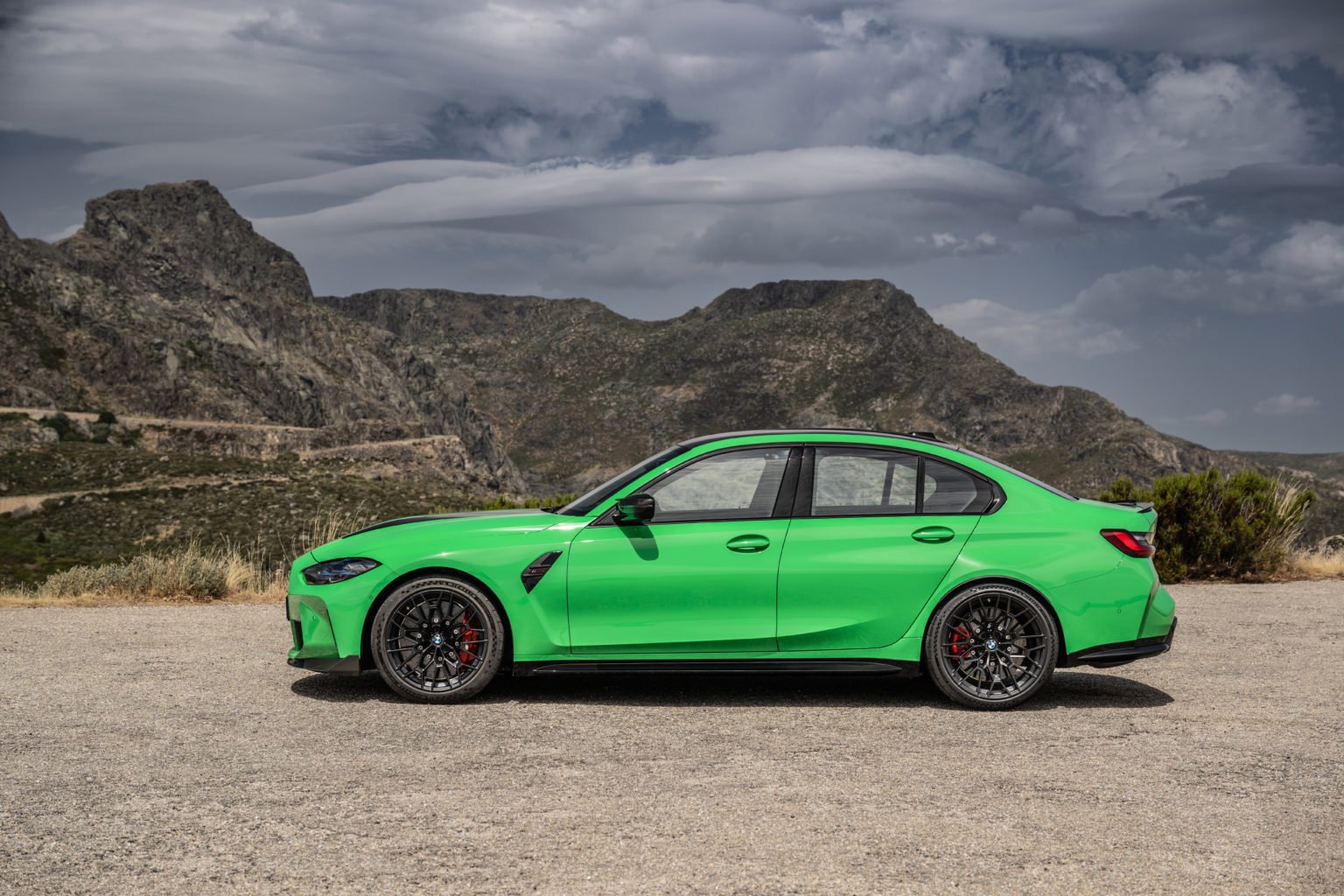 Novo BMW M3 CS: sedã entrega 550 cv e chega a 100 km/h em 3,4 s