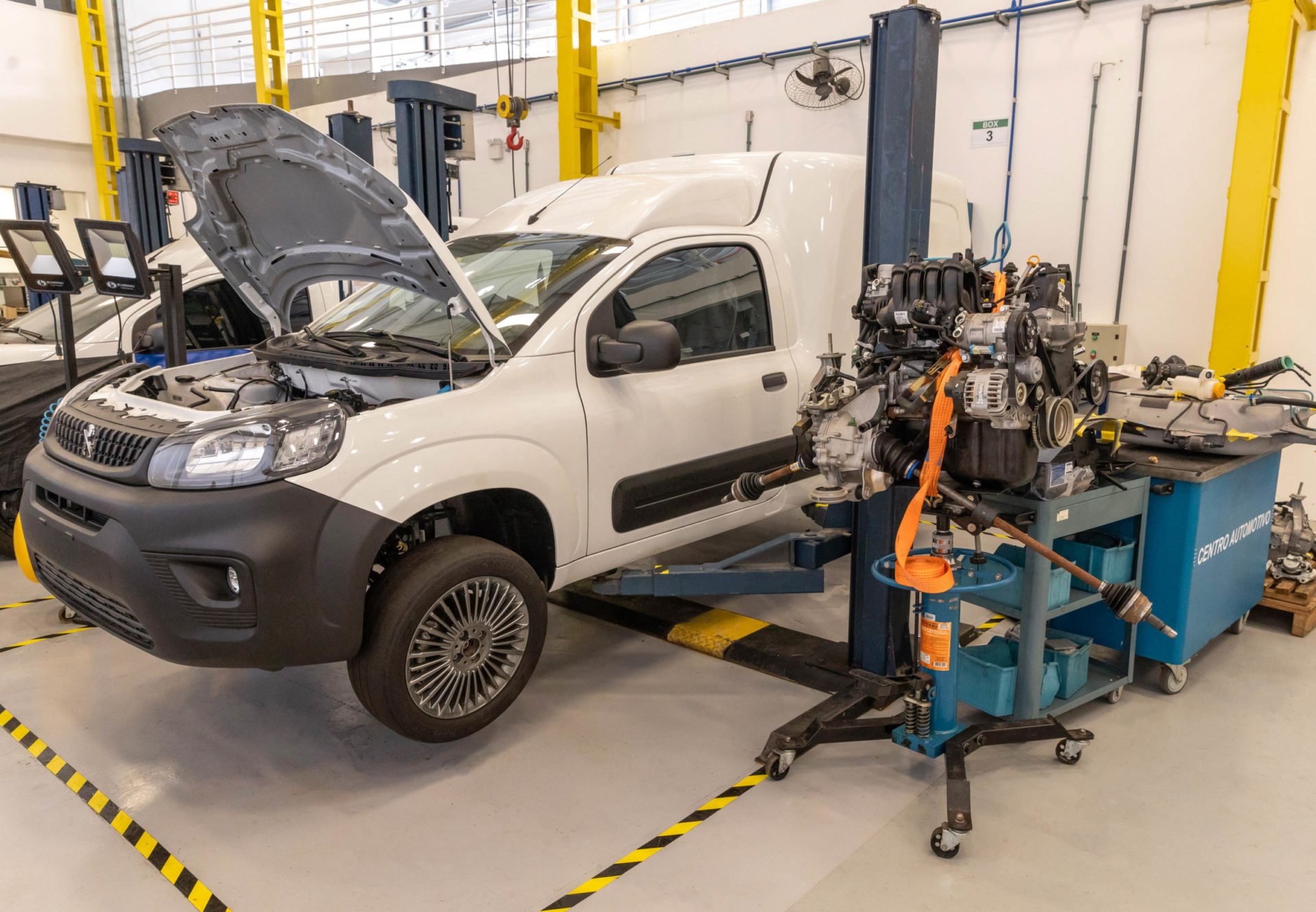 Fiorino e Partner contarão com kit para conversão elétrica no Brasil