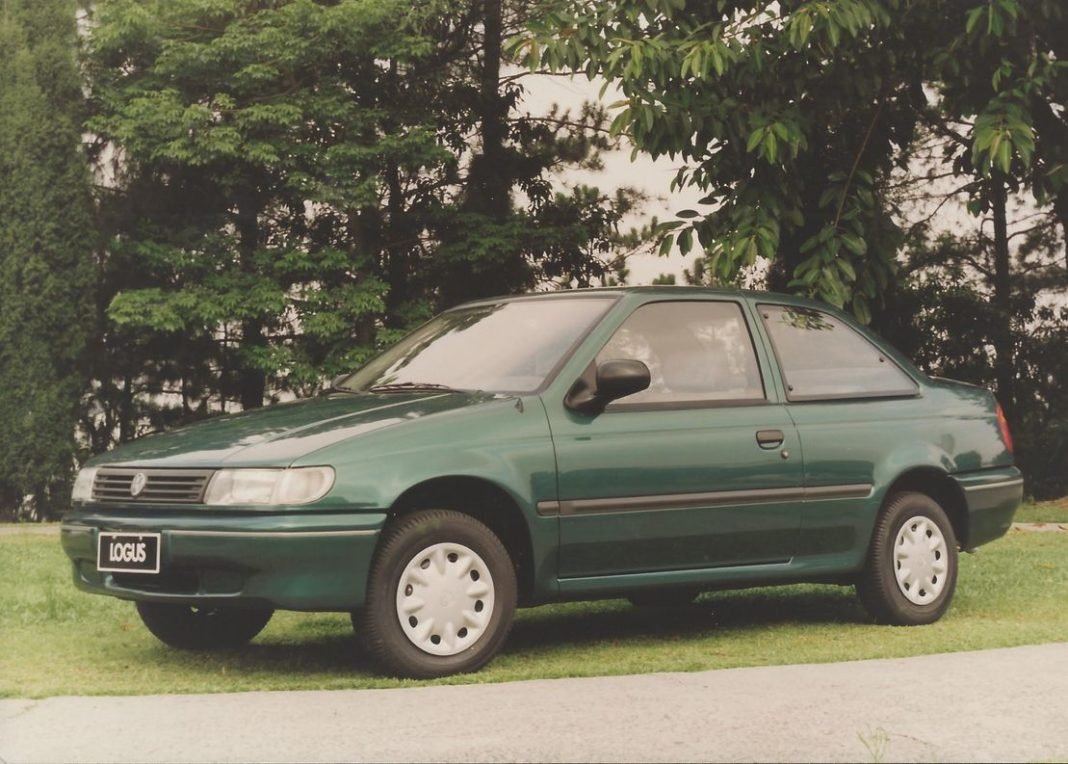Logus 30 anos: modelo fez parte da parceria entre VW e Ford