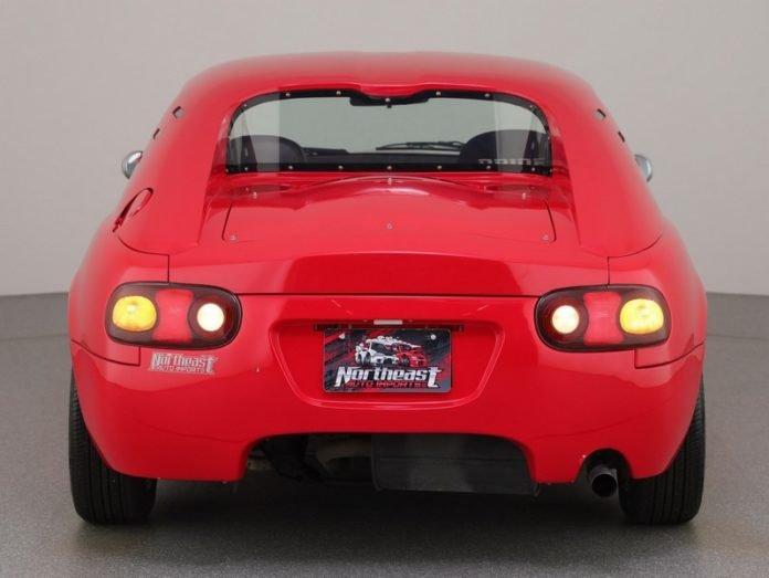 Mazda Miata é transformado em Ferrari 250 GTO; confira - Motor Show