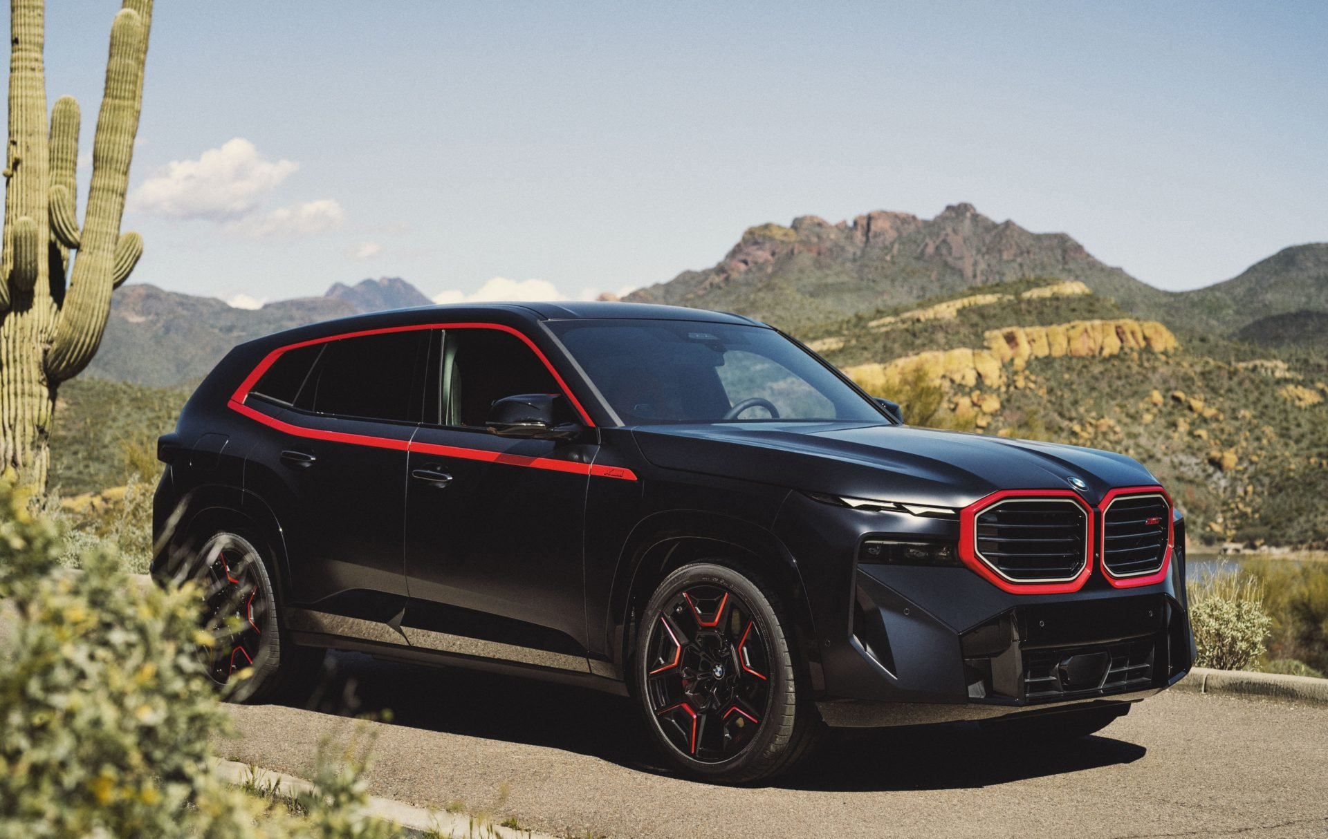 BMW apresenta XM Label Red, com visual agressivo e 748 cv de potência ...